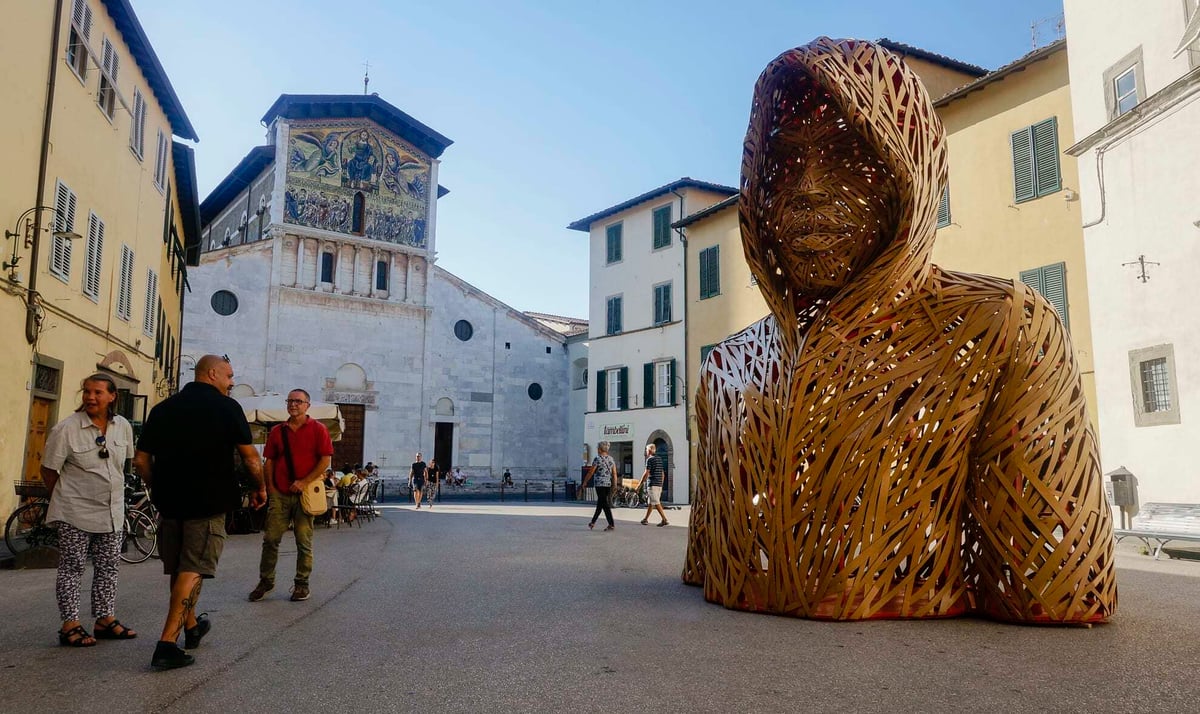 5 Projects Exploring the Power and Presence of the Human Form in Public Art